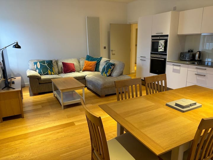Central Two Bed Executive Quartermile Apartment - Edinburgh