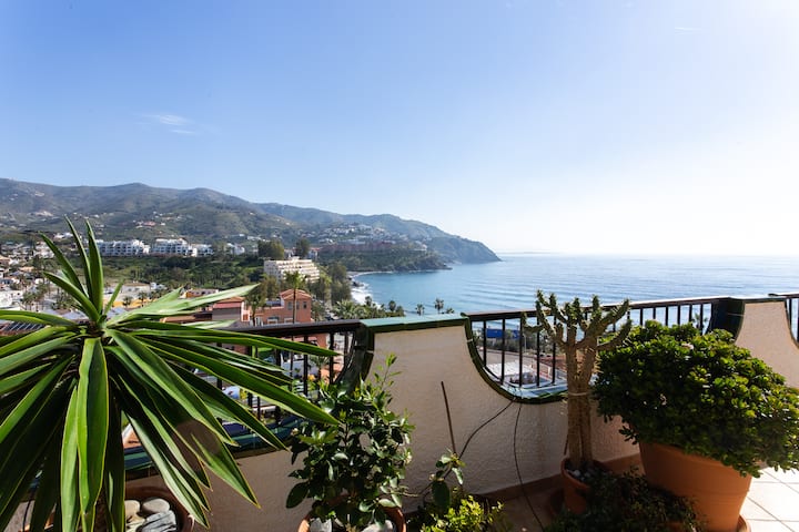 Spacious Terrace & Stunning Views - Almuñécar