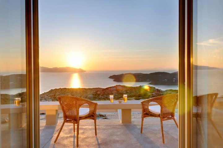 Stemma -Stone Villa Above Mylopotas - Ios