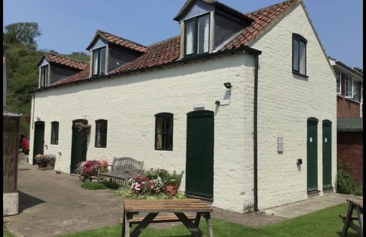 King Size Double Room At Cross Keys Inn Thixendale - Malton