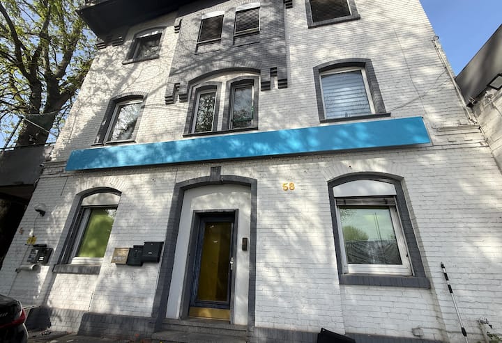 Ein Wunderschönes Haus Am Rhein. - Wiesbaden