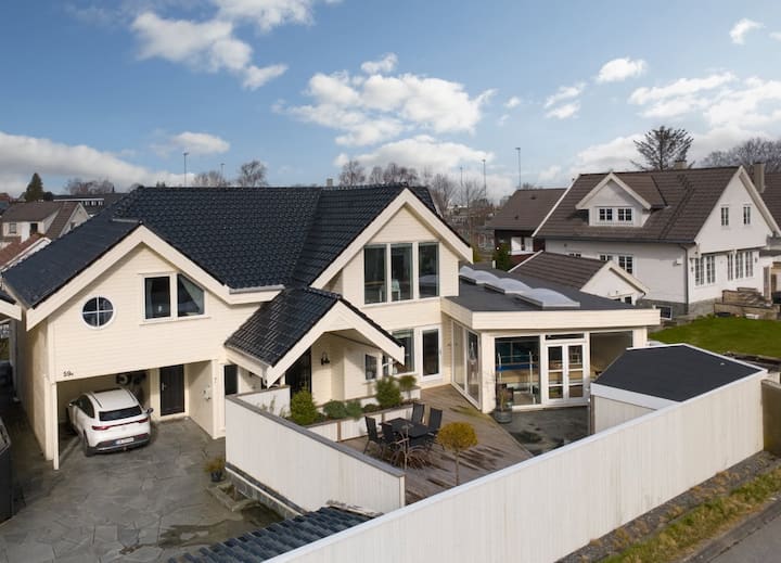Villa Stavanger 5 Soverom 5 Bad Og  Svømmebasseng. - Stavanger