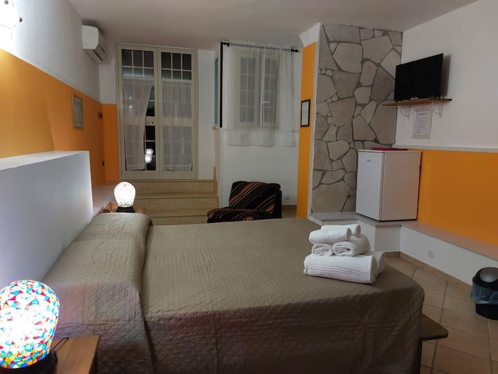 Camera Indipendente Con Ingresso E Bagno Privato - Otranto