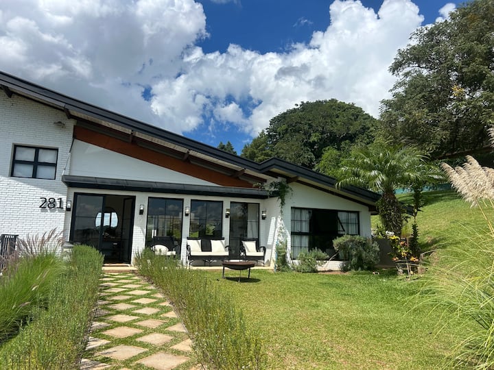 Casa De Campo Com Piscina E Lazer Em Atibaia - Atibaia