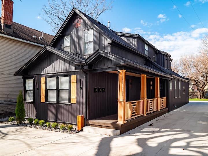 Elevated Stay Haven Retreat | Ohio City Gem - Cleveland, OH