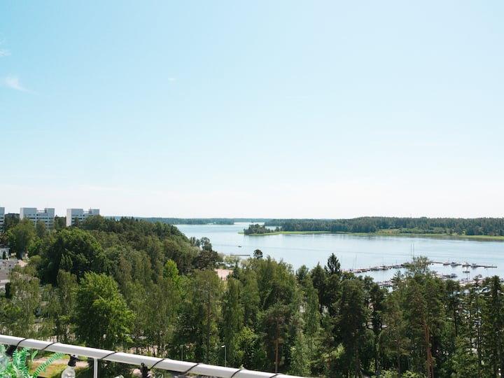 Tyylikäs Kattohuoneisto Merinäköalalla - Espoo