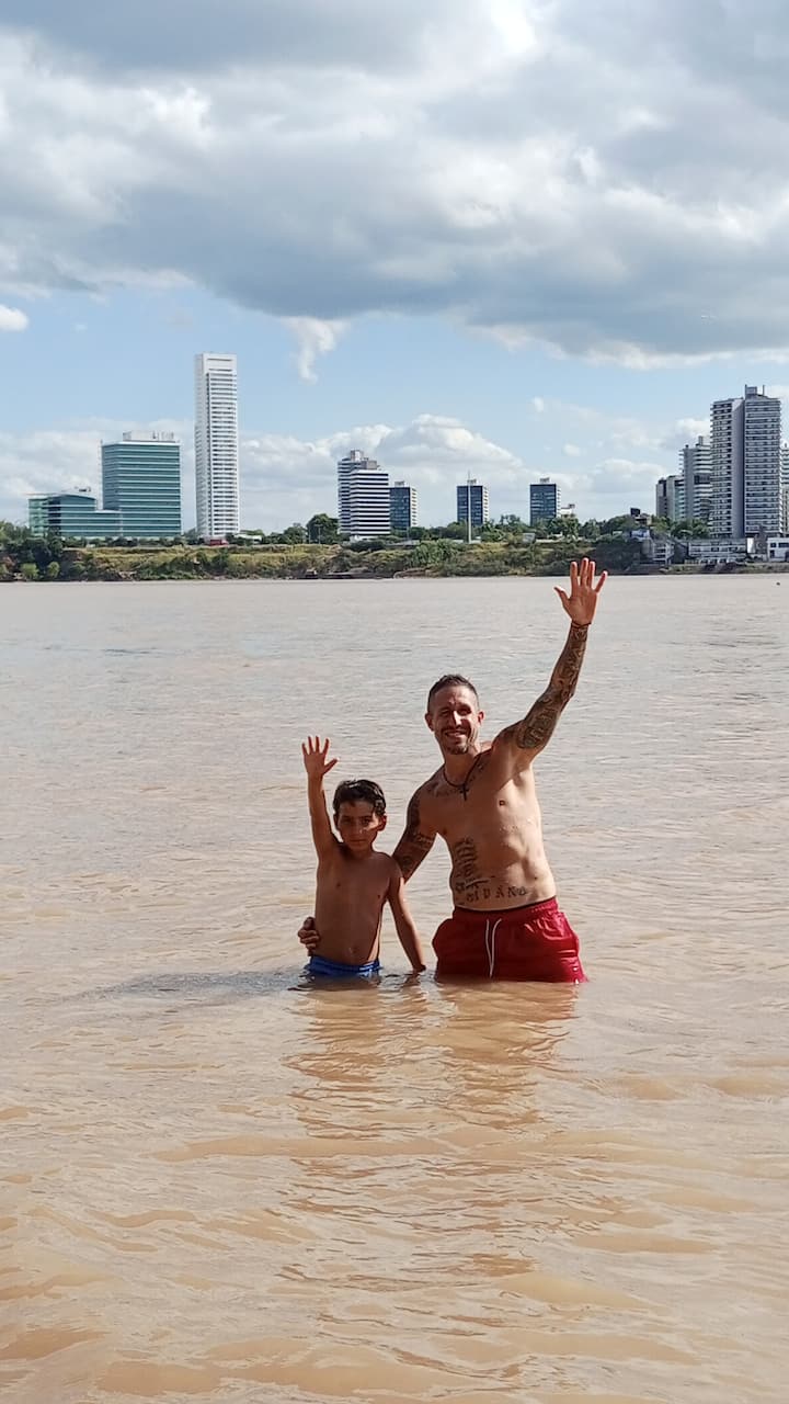 Acampa Frente A Rosario Y Disfruta De Una Caminata - Rosario