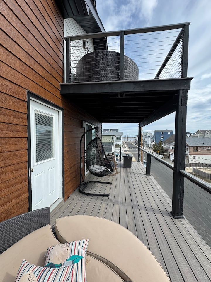 Getaway At The Beach W/nyc Views & Ferry Access - Red Bank, NJ