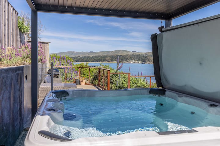 Bayfront Retreat | Hot Tub | Near Beaches & Trails - Bodega Bay, CA