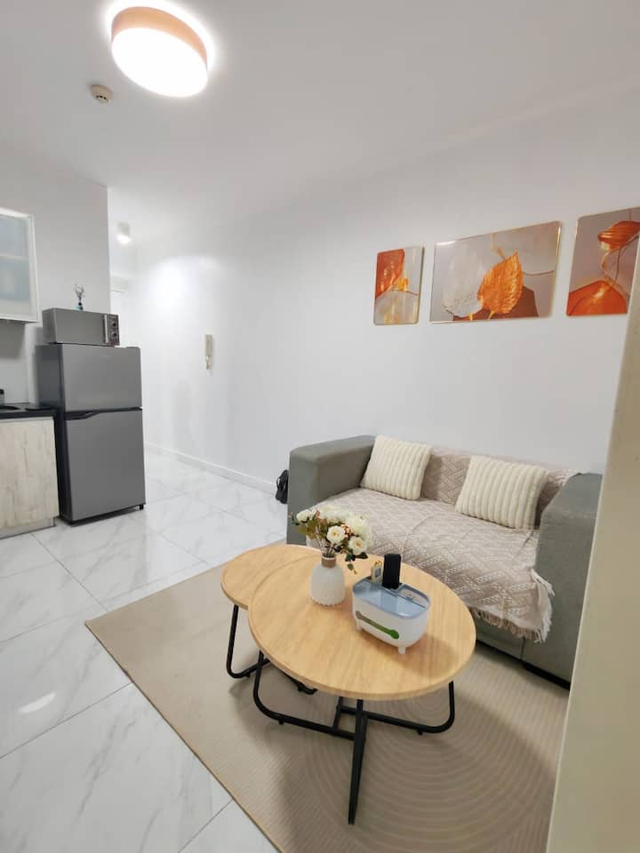 Pool View Near Moa Ikea - Aéroport Ninoy Aquino (MNL)