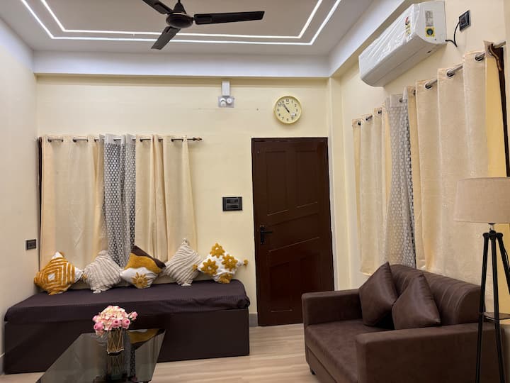 Supa House | 1 Bhk | 2 Ac | Wi-fi - Siliguri