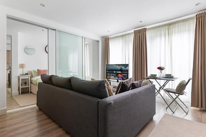 Modern Zone 1 Flat | 1 Min To Tube & River Thames - シティ・オブ・ロンドン