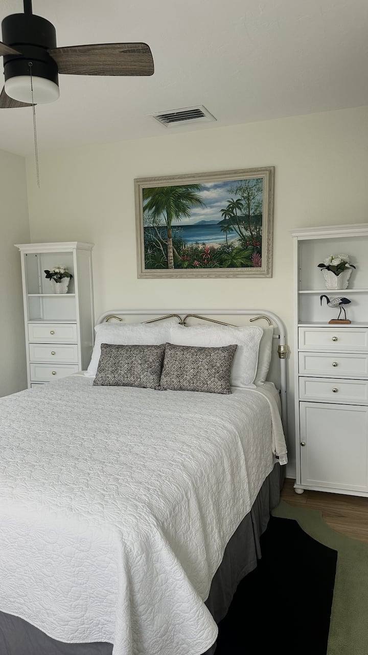 Relaxing Pool Home | Quiet Family Stay - Marco Island, FL