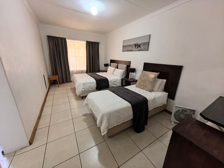 Spacious Stay For 5 | Affordable & Convenient - Kimberley