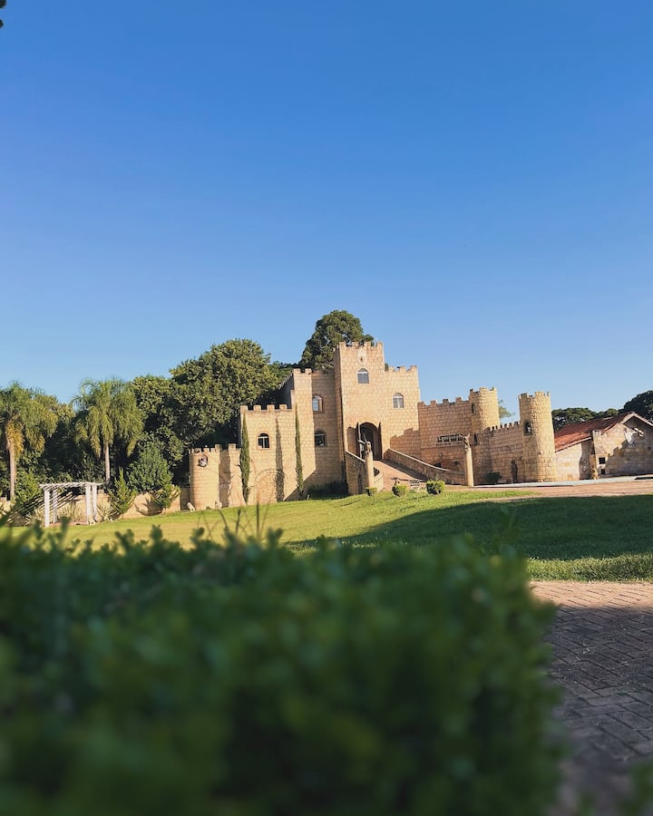 Pousada Castelo Medieval Você Dentro Do Parque - Ponta Grossa