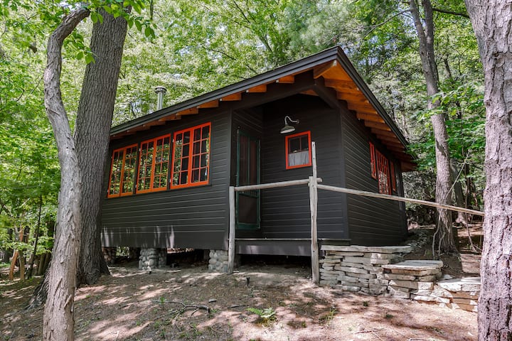 Dune Buggy Cottage At Treetops - Hot Tub - Saugatuck, MI