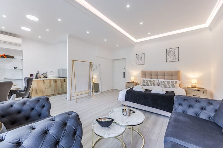 Central Comfy Spot | Studio For 2 With Wi-fi - Albania