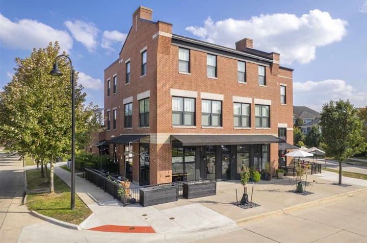 Away In The Peninsula - Iowa City, IA