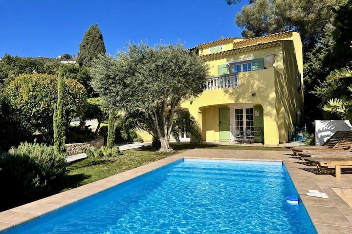 Charming Sea View Villa With Pool | 68 Guests - Roquebrune-sur-Argens