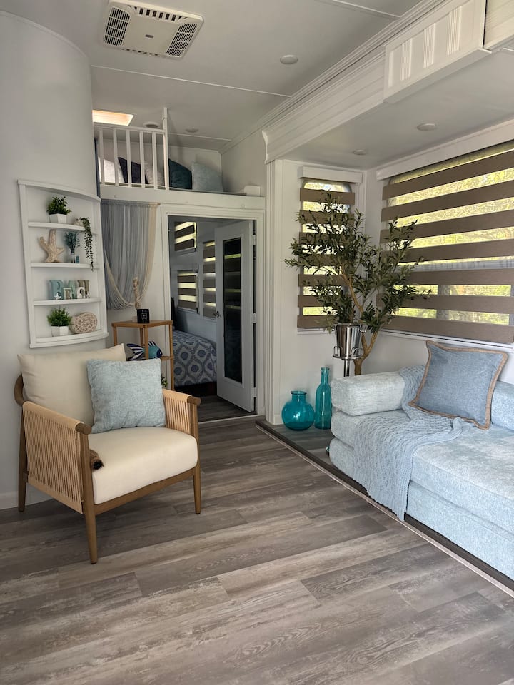 El Sinsonte - Key Largo