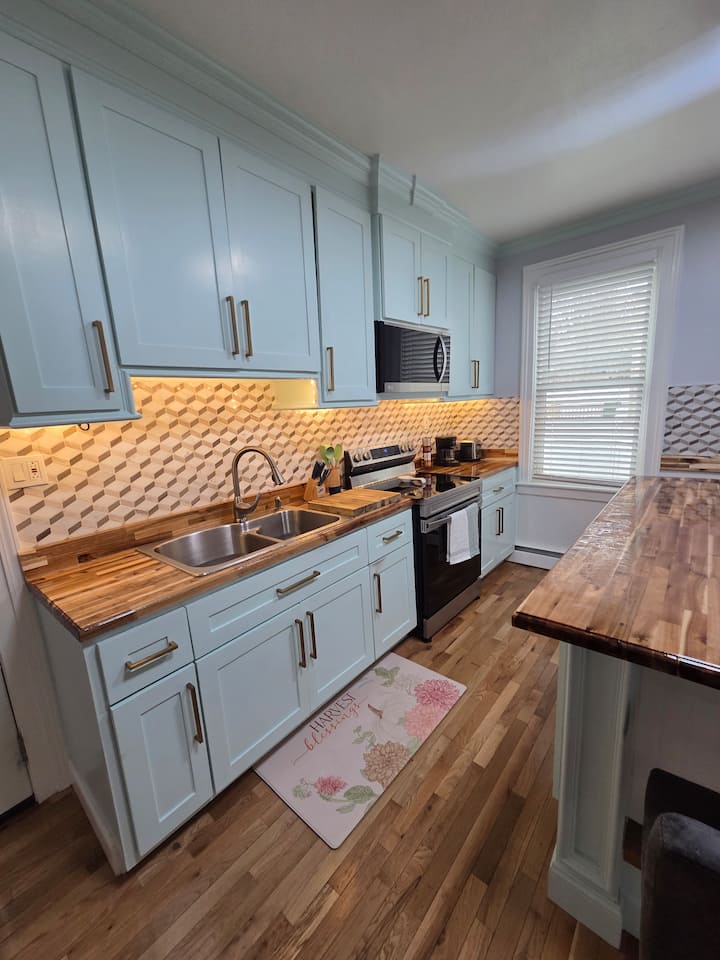 Homey And Cozy Aparment By Utica Stadium - Clinton, NY