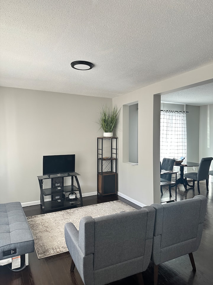 Room In New Haven (A) - New Haven, CT