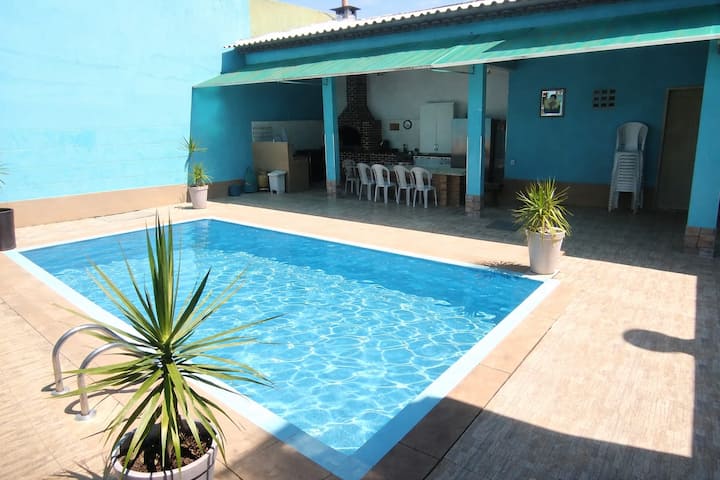 Casa Completa Com Piscina | Ideal Para Grupos - Serra