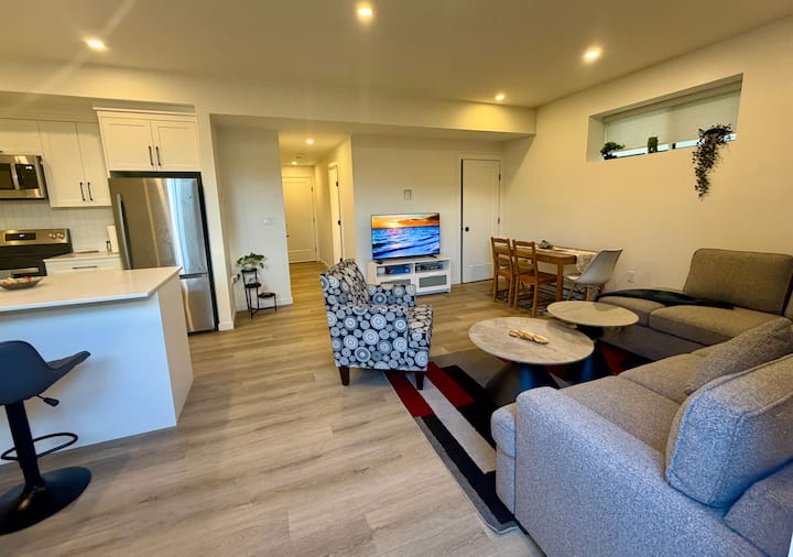 Sparsh Villas • Luxurious & Stylish 2br P/suite - Langley