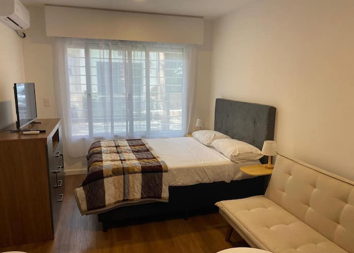 Encantador Apartamento En Pocitos Buena Ubicación - Montevideo