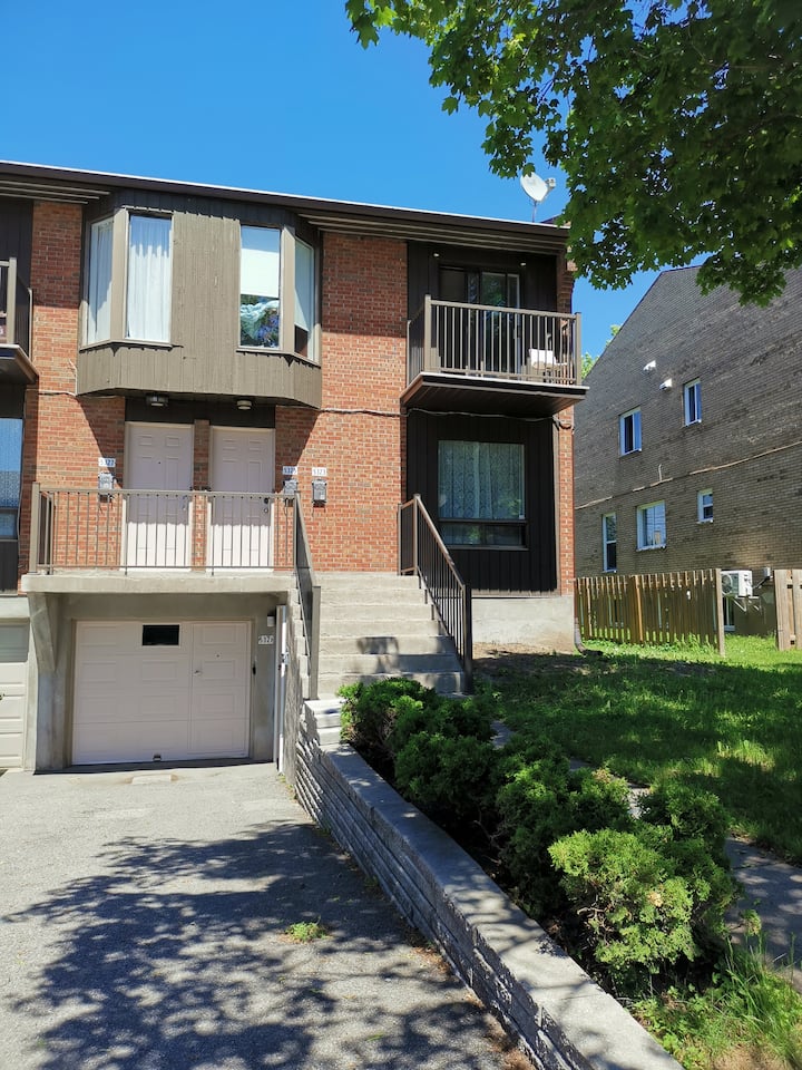 1 Bdr At Mtl-e, 5 Mins To Metro, Free Parking! - Montreal