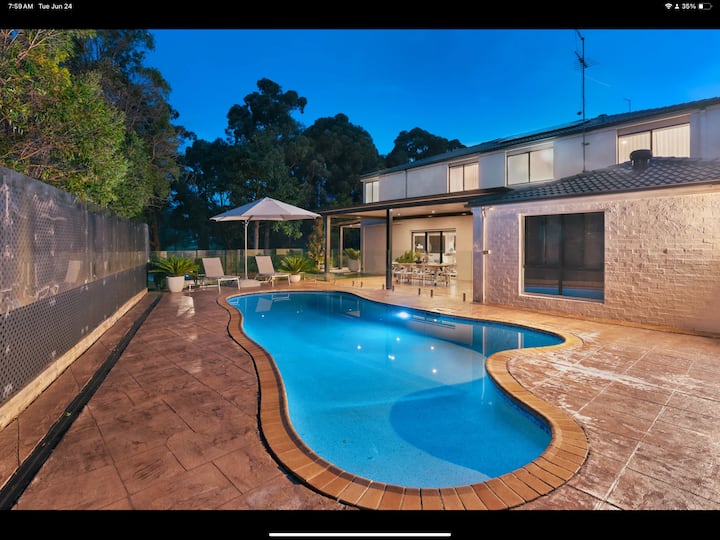 The Golf House @ The Campbelltown Golf Course - Camden