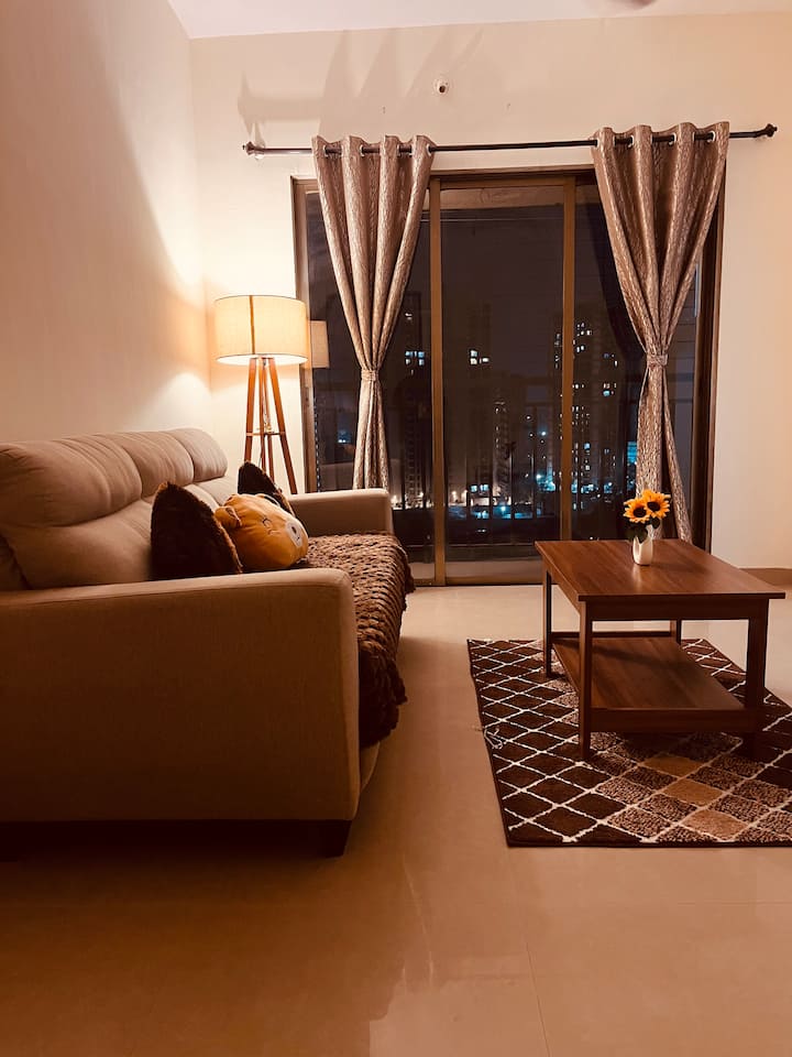 Stay With Double Balconies & Ensuite Comfort - Thane