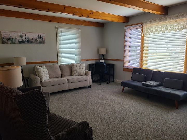 Welcome To The Pine House! - Waupaca, WI