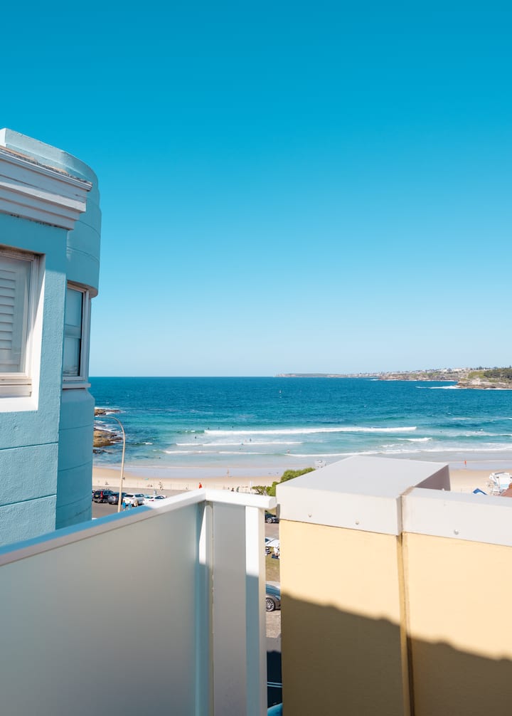 Elegant 2br Bondi Beachfront | Campbell Parade - Bondi Beach
