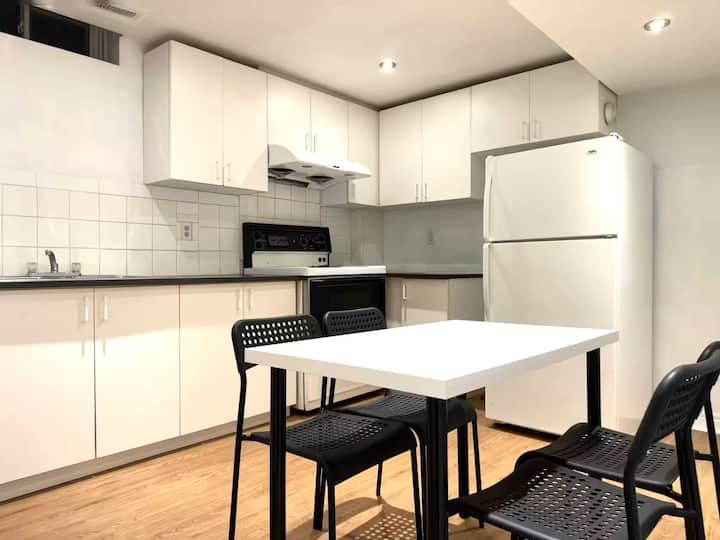 Separate Entrance Basement Unit Near Airport - Brampton