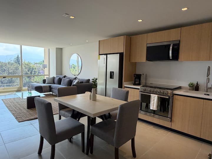 Stylish 2br In Mitikah | Mall Access, Pool & Gym - Mexico City