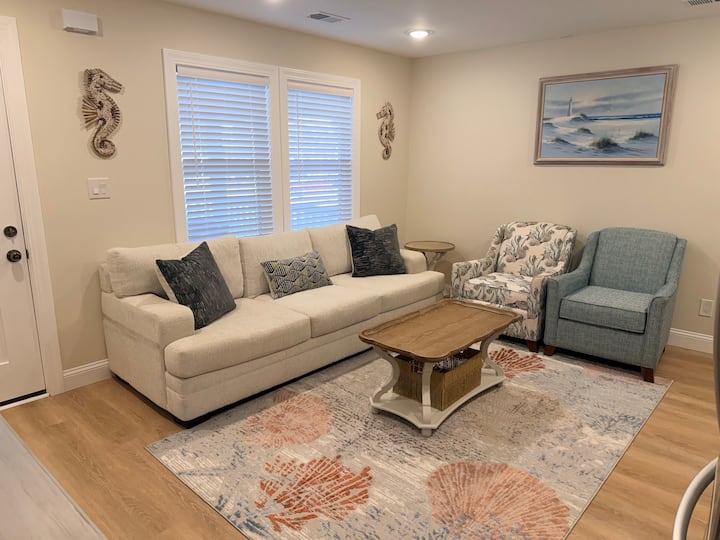 Entire House - Walk To Beach - Fire Pit & Parking - Myrtle Beach, SC