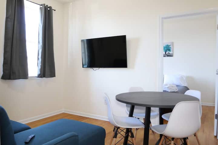 1br Apartment | Free Parking | Self Check-in - Bloomfield, NJ