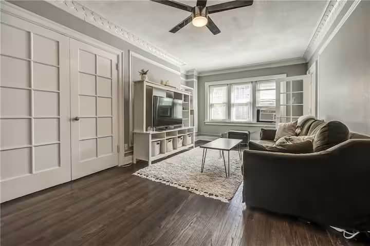 Updated 1 Bed/1 Bath Condo Walkable Plaza Unit - Kansas City, KS