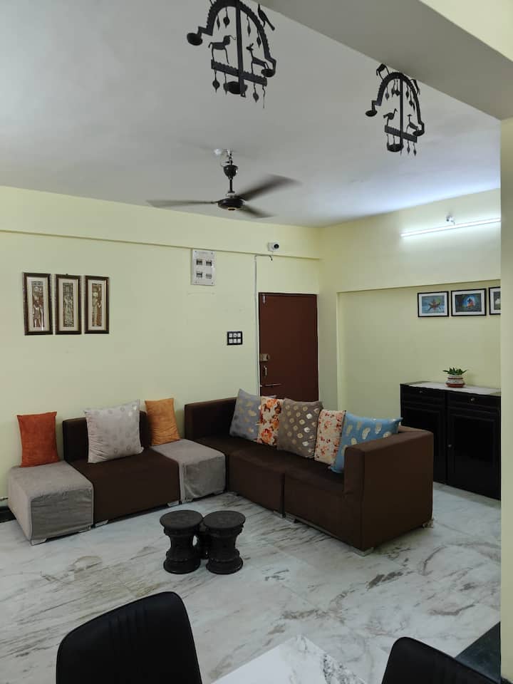 The Airy Atrium Homestay | Curated 2bhk Homestay - Raipur