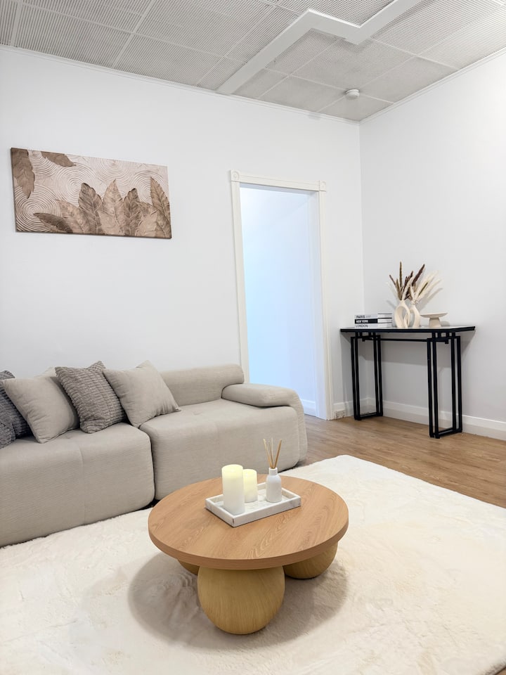 Elegant Darling Point Apartment, Harbour Lifestyle - Moore Park