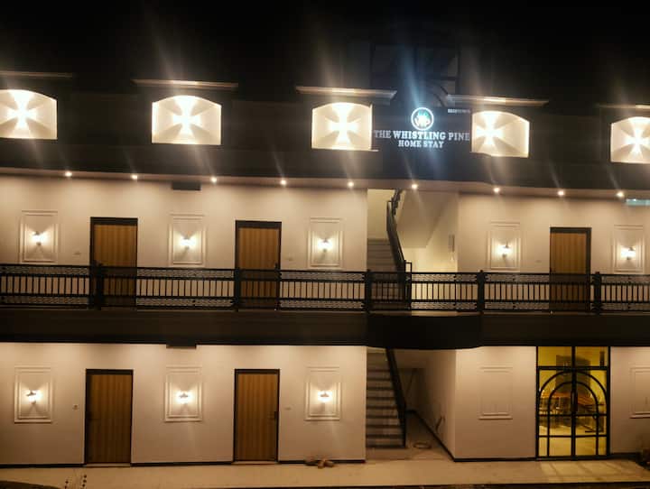 The Whistling Pine Homestay - Lansdowne, India