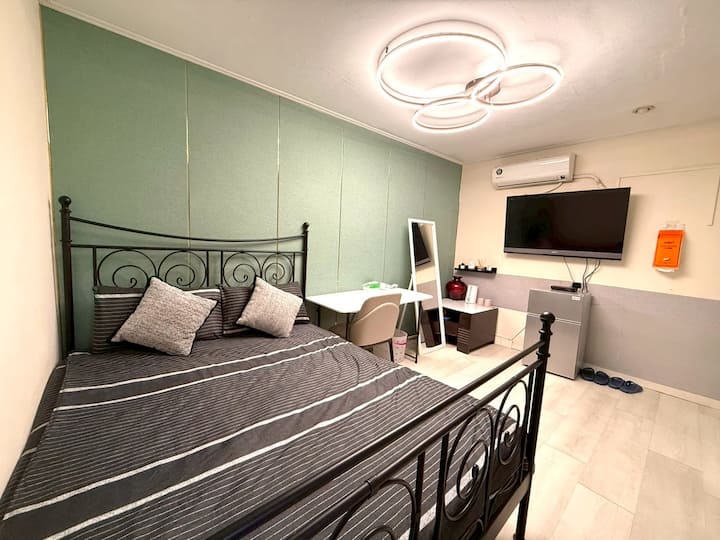 Cozy& Clean Studio Nearmrt｜private Bath｜quiet Stay - 루저우 구