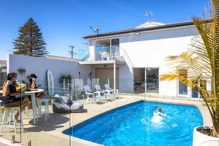 Harrington Escape, 63 Beach Street - Harrington