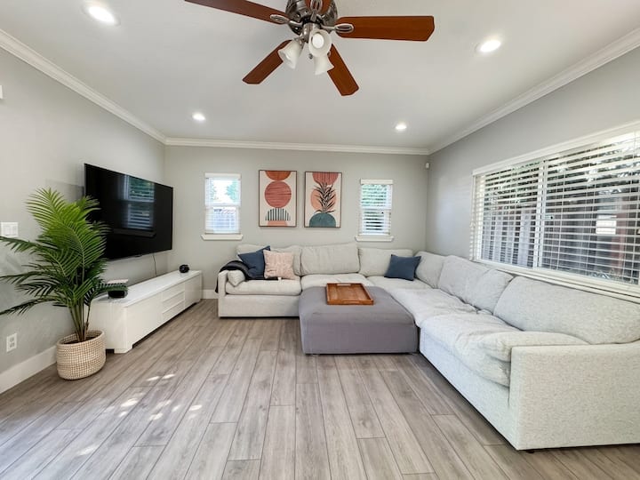 Modern 3br San Jose Gem | Near Tech & Medical - Saratoga, CA