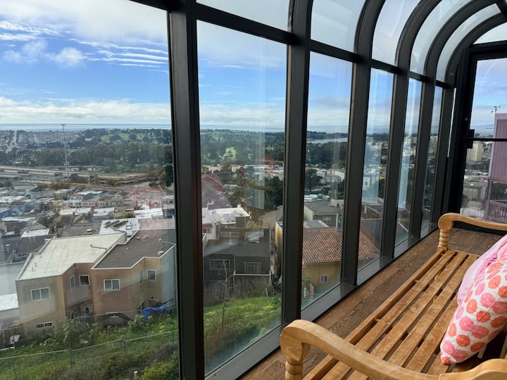 Scenic Bay Area Home For Extended Stays - San Francisco, CA