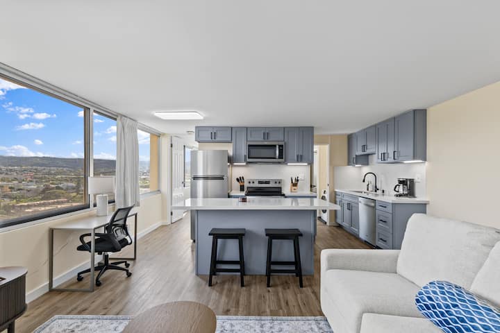 Skyline Access W/ Pearl Views - W/d, Parking, A/c - Mililani, HI