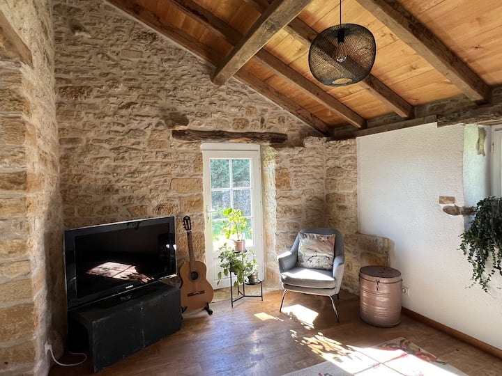Gîte La Chouette, Vacances Au Verger De Noyers - Jura