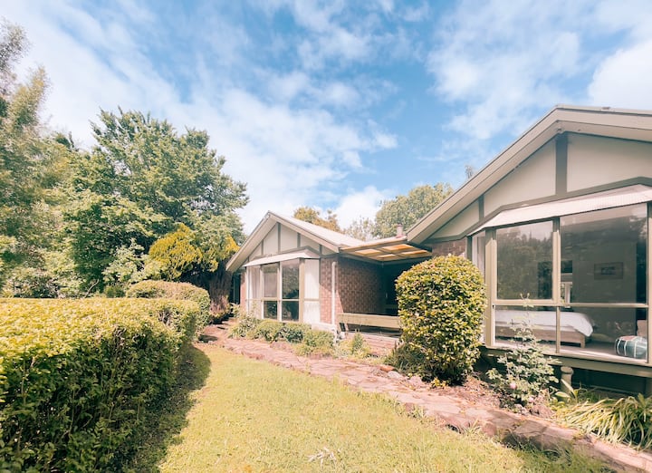 The Homestead - Healesville
