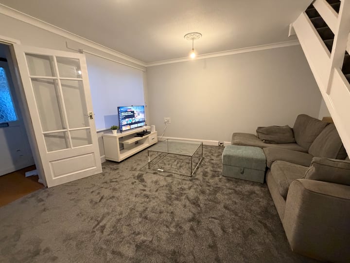 Comfy Home - Milton Keynes